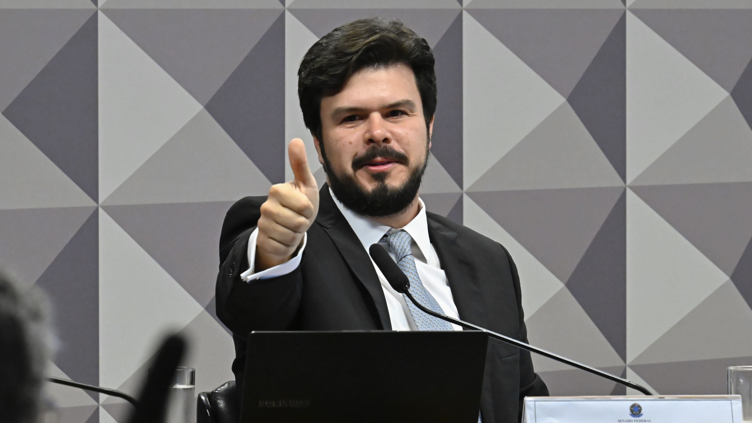 Fernando Coelho Filho critica imposição de renováveis no Redata | eixos