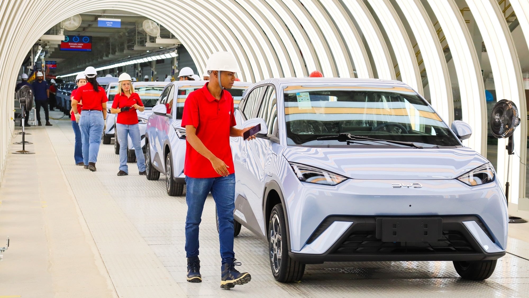 BYD entra para “lista suja” por trabalho escravo no Brasil | eixos